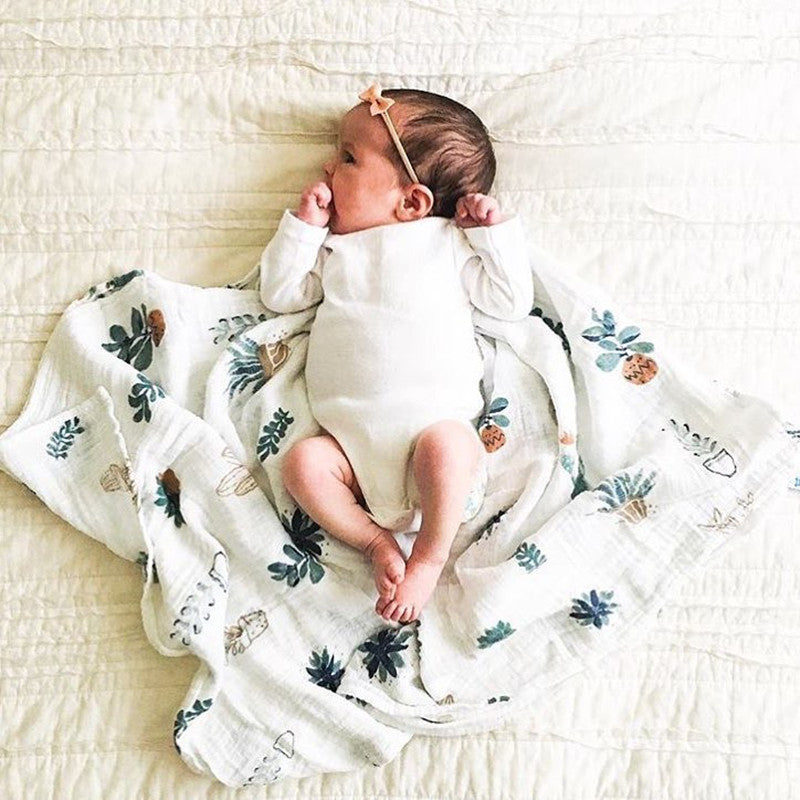 The Little Holiday – Ponchik Babies + Kids